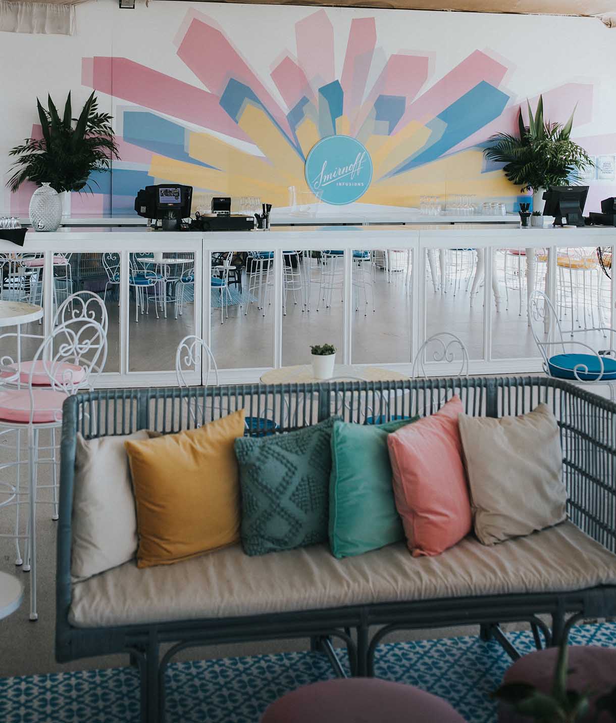 Custom Panel Bar - White | Social Event Hire